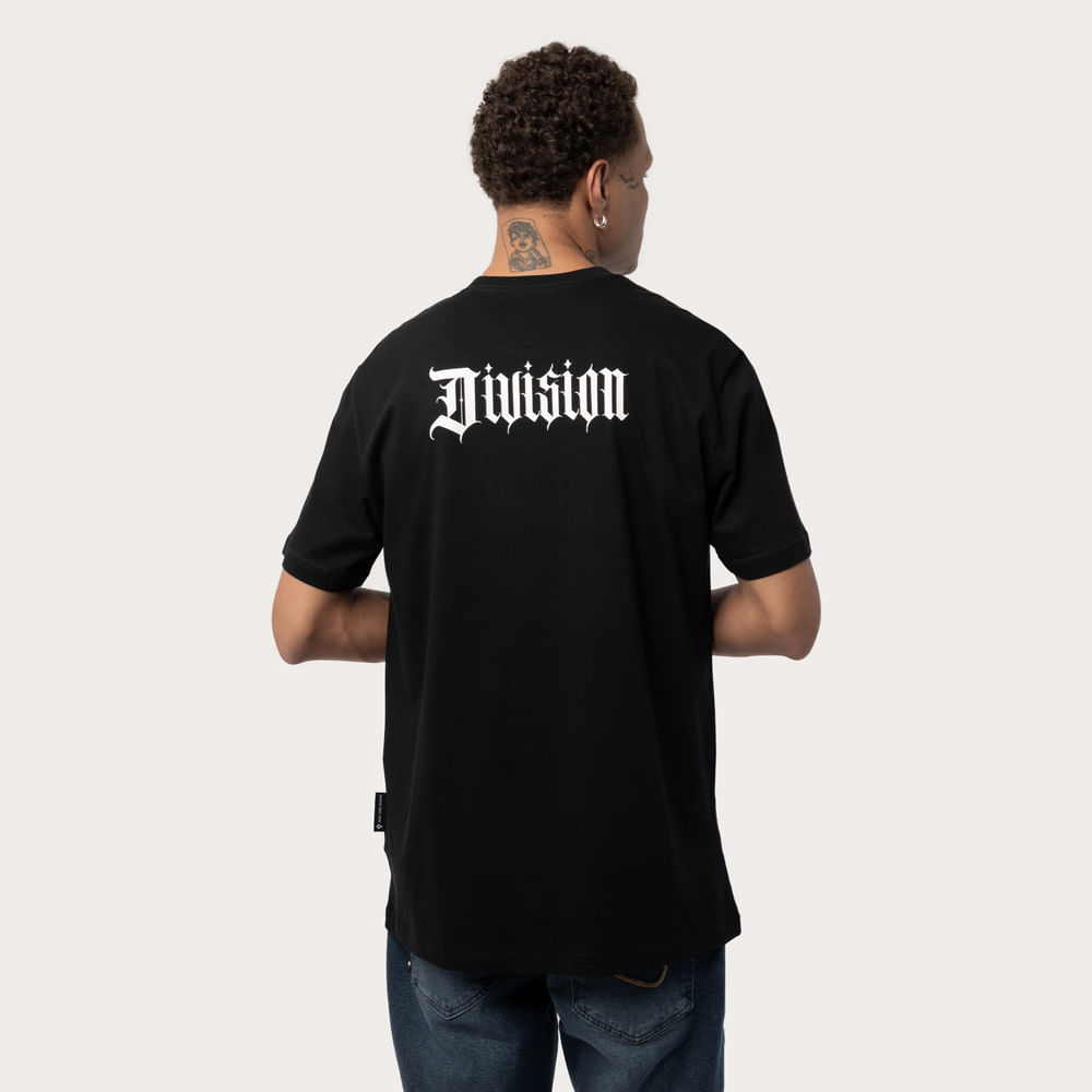 T-Shirt-Regular-More-Core-Division-Preto-3.jpg?v=638460621660630000