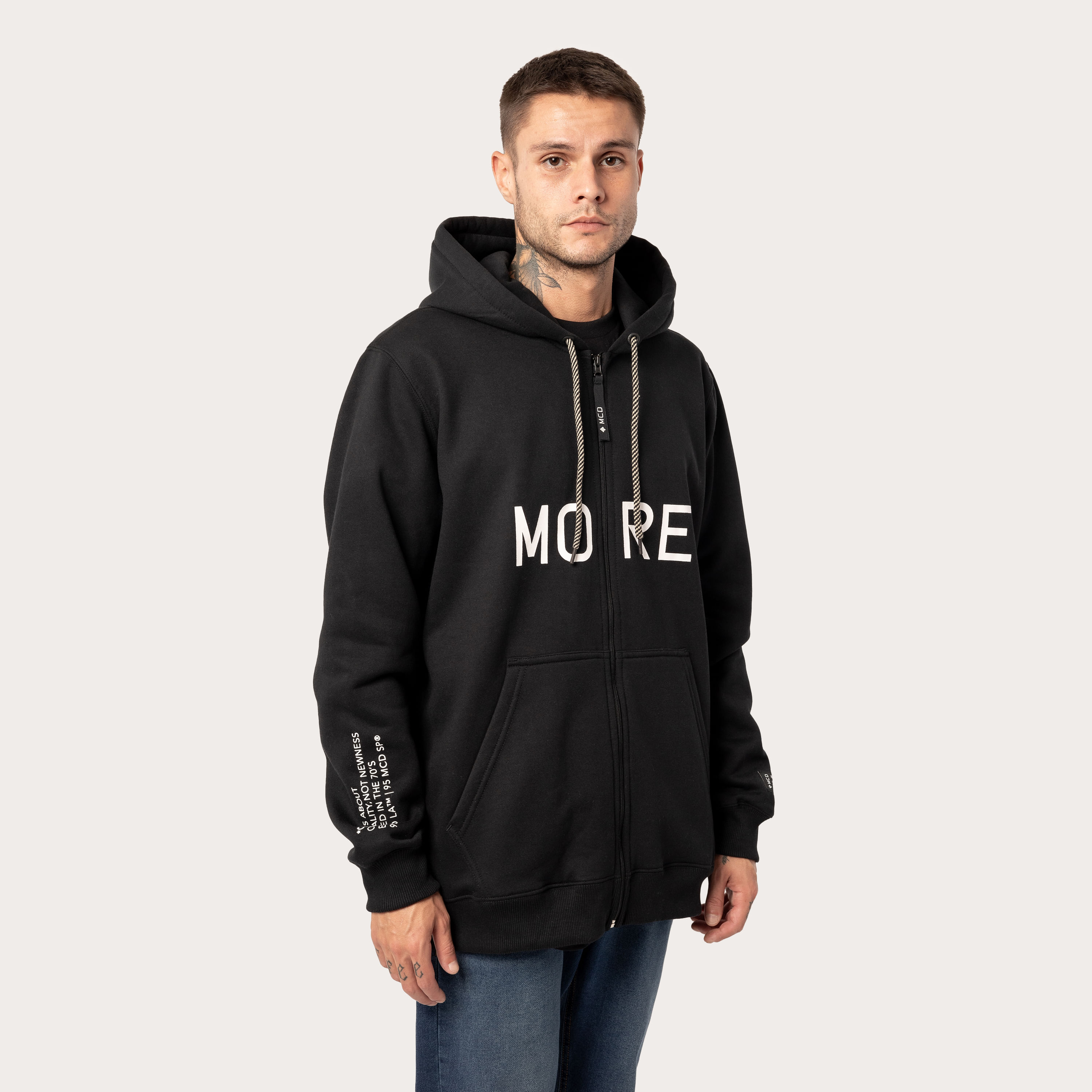 Moletom-Canguru-Aberto-More-Core-Preto-1.jpg?v=638497297061430000