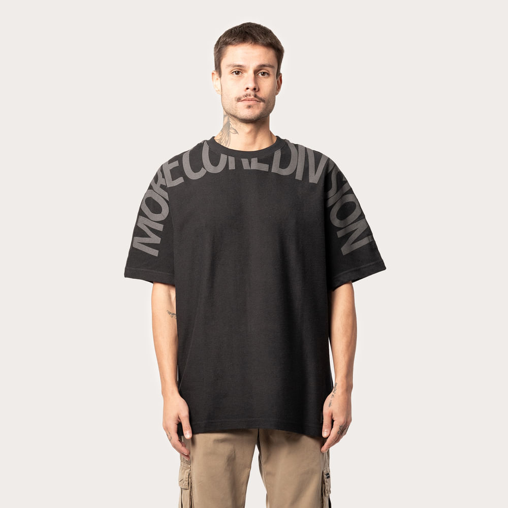 T-Shirt-Box-Fit-More-Core-Division-Preto-1.jpg?v=638531182418900000