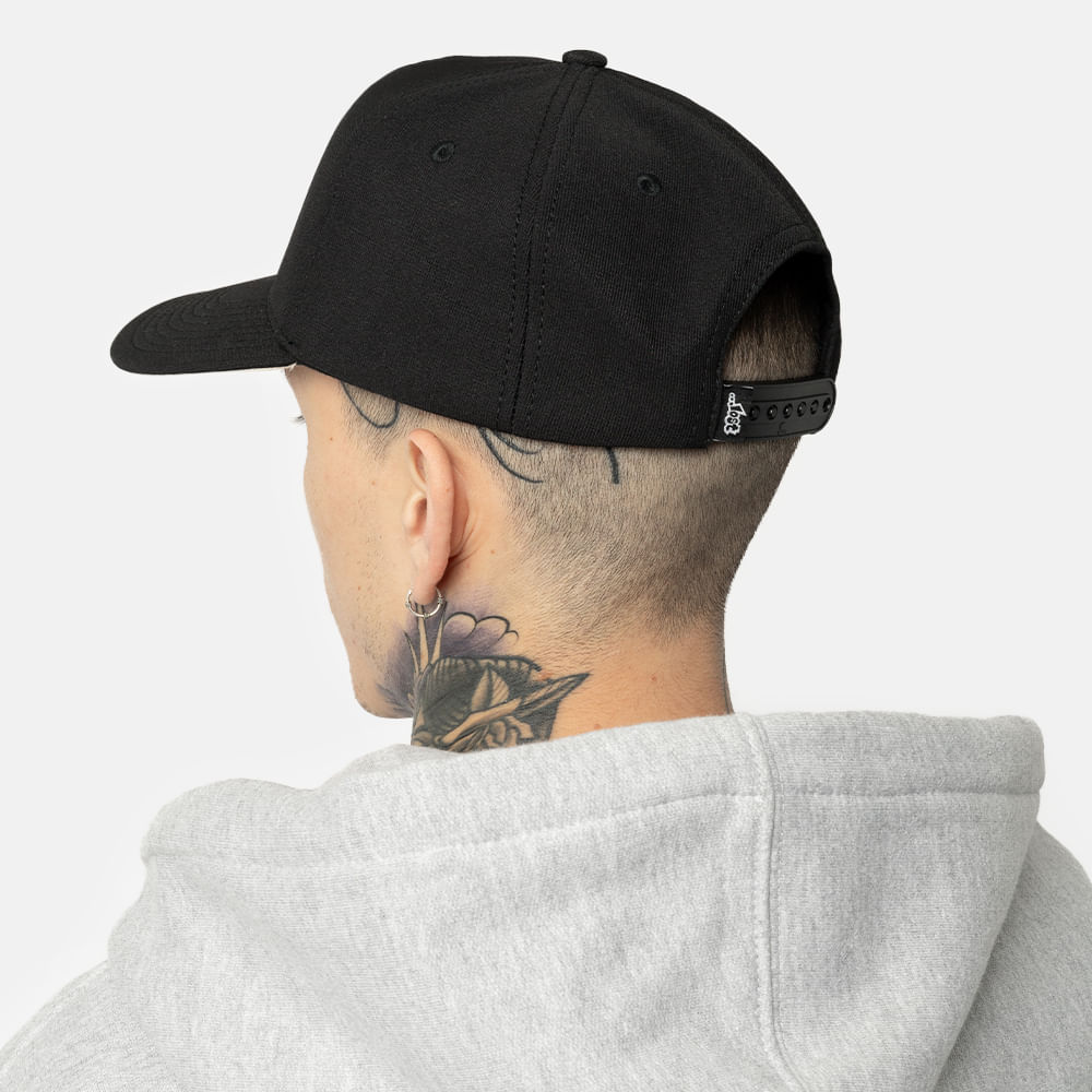 Bone-Lost-Cobweb-Preto-2.jpg?v=638658151079830000
